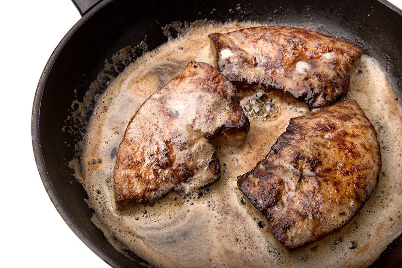 Basisbereiding kalfslever, schoonmaken en bakken | Gastronomixs