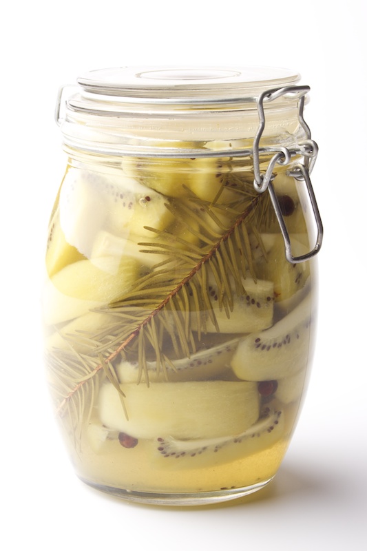 Kiwis Preserved In Gin With Juniper Berries And Pine | Gastronomixs