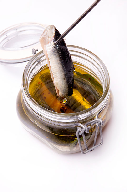 Raw pickled sardines | Gastronomixs