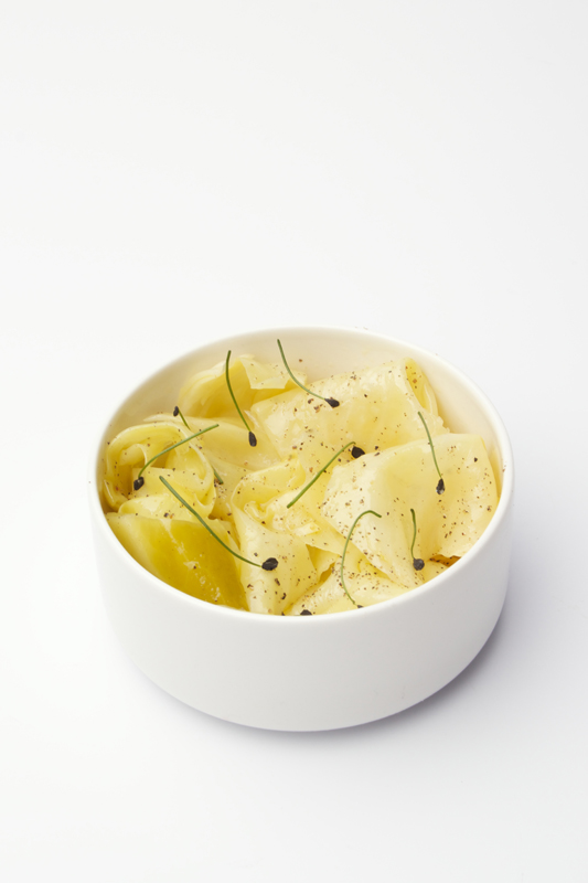 Oxheart cabbage confit with garlic and lemon | Gastronomixs