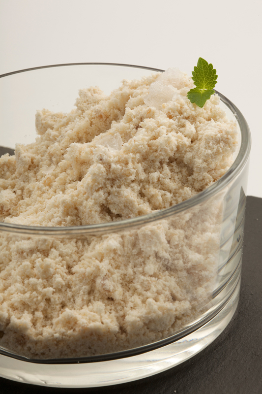 Powdered Caramel With Salt Crystals | Gastronomixs